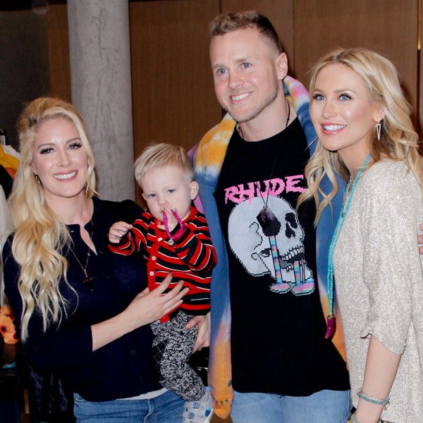 Felicity Huffman Set to Plead Guilty in College Admissions Scandal | E ...